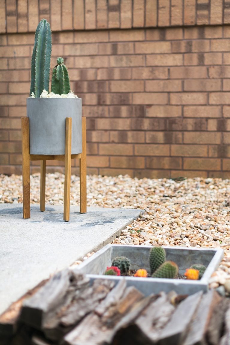 Copenhagen Footed Concrete Planter and Stand Collection - Moss Manor