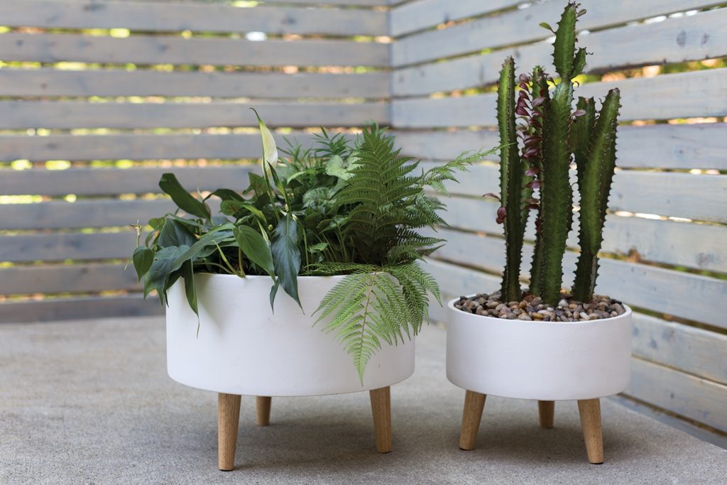 Parkview Footed Planter, Set of Two - Moss Manor
