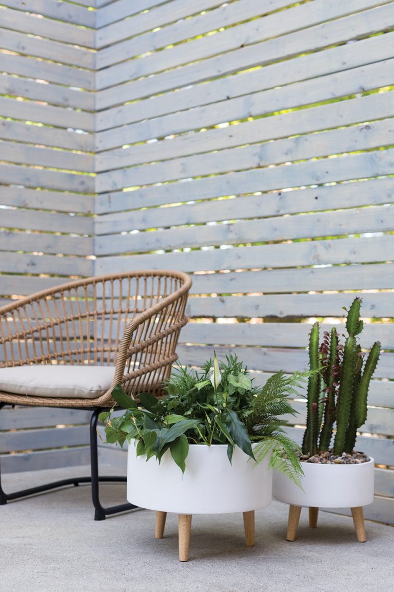 Parkview Footed Planter, Set of Two - Moss Manor