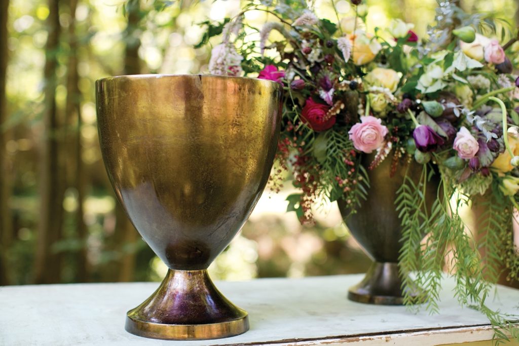 Arsenal Urn Collection, Set of Two - Moss Manor